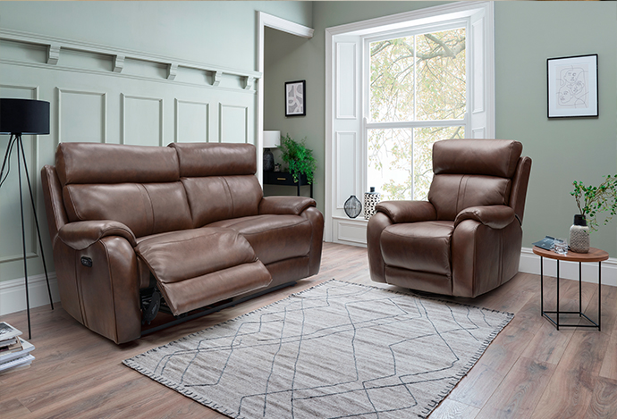 The La Z Boy Winchester Recliner Suite at Frank Knighton